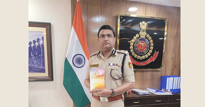 India’s first IPS officer Dr. Kiran Bedi Unveils 11-year-old author ...